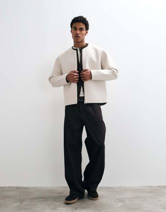 Asos cardigan coupe relaxed zipp&eacute; en tissu textur&eacute; beige-Neutre