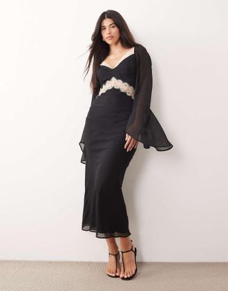 Asos Robe mi-longue en mousseline m&eacute;lang&eacute;e avec manches drap&eacute;es et dentelle appliqu&eacute;e - Noir et blanc-Rouge