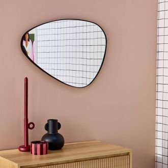 Sweeek Miroir organique en m&eacute;tal noir HARVEY