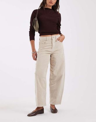 Vero Moda Billie pantalon en velours c&ocirc;tel&eacute; coupe barrel couleur oatmeal-Neutre