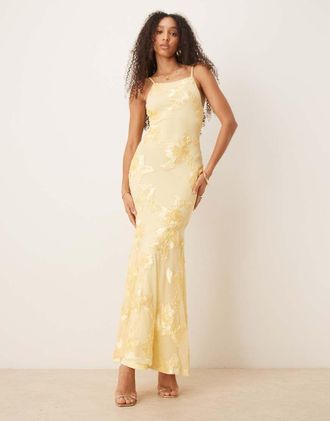 Gina Tricot Gina Tricot - Robe longue à bretelles avec fleurs brodées - Jaune