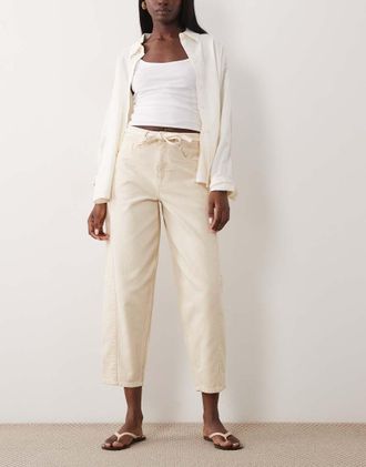 Threadbare Barrel-Jeans in Ecru-Wei&szlig;