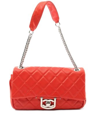 Chanel sac porté épaule Matelasse (2006-2008) - Rouge