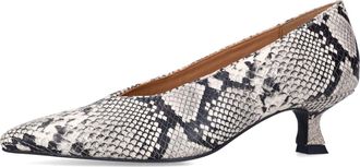 Sacha Pumps