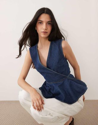 River Island Jeans-Oberteil in Mittelblau mit Sch&ouml;&szlig;chen und Schn&uuml;rung