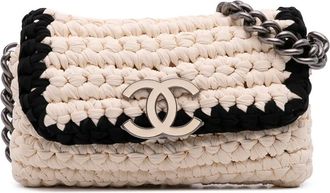 Chanel sac porté épaule Fancy Crochet Flap en néoprène (2014) - Blanc
