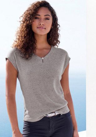 Lascana Kurzarmshirt mit Strassknopf in Blütenform aus leichtem Feinstrick in Melange Optik