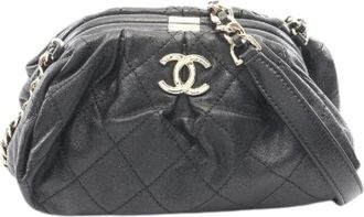 Chanel Pre-owned Sac bandouli&egrave;re matelass&eacute; en cuir dagneau - Femme - Pre-owned - Noir - Taille: ONE Size