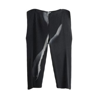 Issey Miyake Hands OF Lover Pleats Trouser - - Trousers - Damen - Schwarzk - S
