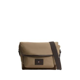 Tommy Hilfiger Besace unie &agrave; patch logo en cuir m&eacute;lang&eacute;