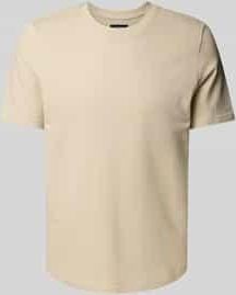 Mc Neal T-Shirt mit geripptem Rundhalsausschnitt