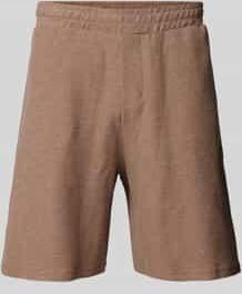 Review Regular Fit Sweatshorts mit Strukturmuster