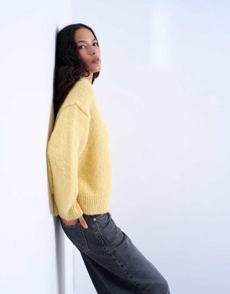Topshop Pull en maille duveteuse de laine m&eacute;lang&eacute;e &agrave; coutures apparentes - Jaune beurre