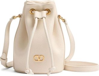 Valentino Garavani mini sac seau à détail VLogo - Tons neutres