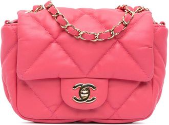 Chanel Hobo Bags - Mini Quilted Calfskin Bubbly Flap - Gr. unisize - in Gold - f&uuml;r Damen