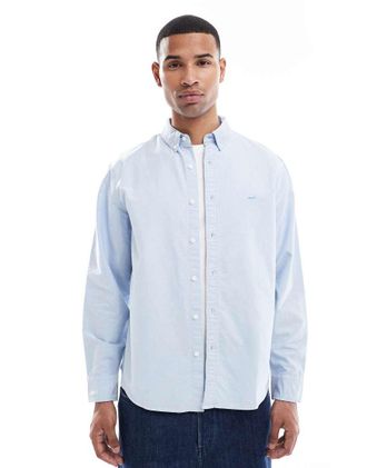 Levi's Authentic - Chemise Oxford boutonn&eacute;e coupe d&eacute;contract&eacute;e &agrave; logo ton sur ton - Bleu clair