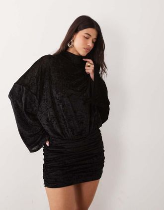 Asos robe courte en velours et tulle noire