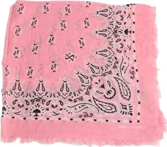 Saint Laurent Carr&eacute; rose