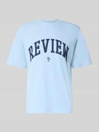 Review T-Shirt mit Label-Print und Rundhalsausschnitt
