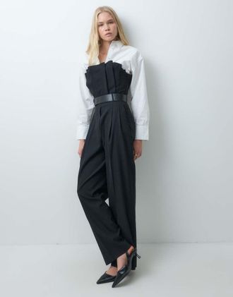 Mango combinaison &agrave; &eacute;paules d&eacute;nud&eacute;es avec ceinture noire