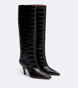 Amina Muaddi Bottes Mona en cuir fa&ccedil;on croco