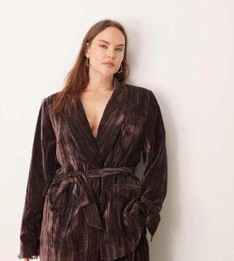 Asos Curve - Blazer densemble nou&eacute; &agrave; la taille en velours - Chocolat-Brown