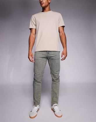 Levi's 512 - Schmal zulaufende Slim-Fit-Jeans in &uuml;berf&auml;rbtem Sand-Neutral