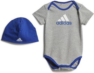 adidas Kinder Sportanzug Essentials Big Logo Body und Beanie Kids Geschenkset