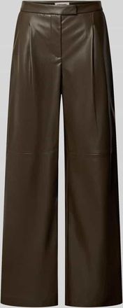 Stefanel Hose in Leder-Optik mit Bundfalten