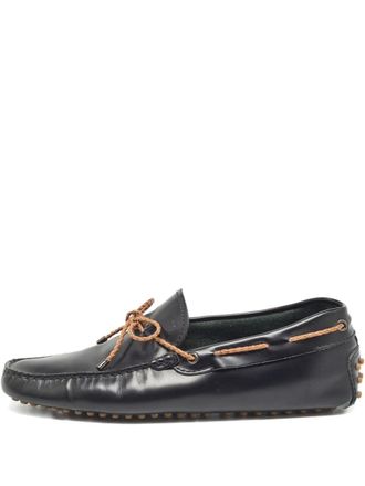 Tod's chaussures bateau en cuir - Noir