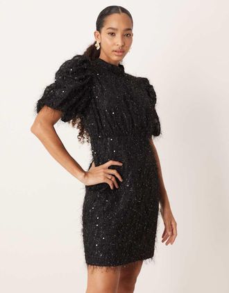 Vero Moda Robe courte en maille duveteuse texturée à sequins - Noir