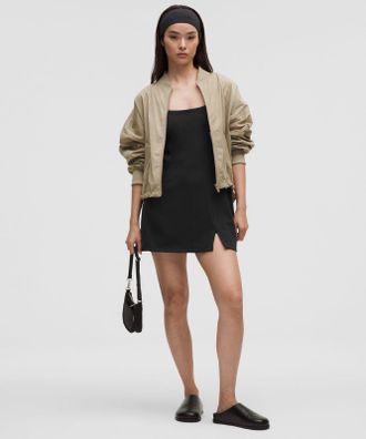 lululemon Wunder Under Kleid Leichter Halt f&uuml;r A/B-Cups f&uuml;r Frauen - Gr&ouml;&szlig;e 10 in Black