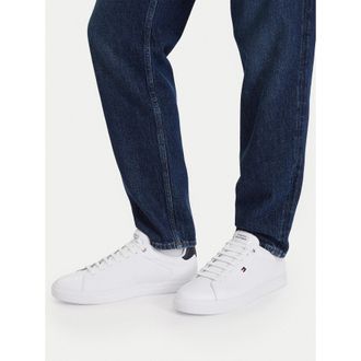 Tommy Hilfiger Sneakers Tommy Hilfiger Icon Court FM0FM05946 Wei&szlig;