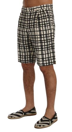 Dolce & Gabbana Mens Grid-Patterned Linen-Cotton Shorts Black Chino