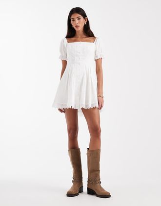 Daisy Street Minikleid in Wei&szlig; mit eckigem Ausschnitt und Korsett-Design