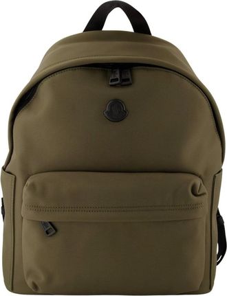 Moncler Homme, Sacs, Vert, Taille: ONE Size Nouveau sac &agrave; dos Pierrick avec logo en m&eacute;tal
