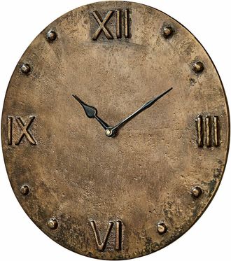 Loberon Uhr Kaleens, hochwertiges Design, erhabenes Ziffernblatt, Industrial Style, Wanduhr, Zeitmesser, Wohn-Accessoire, Aluminium, antikmessing