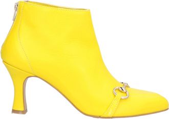 Noa. A SCHUHE - Stiefeletten auf YOOX.COM