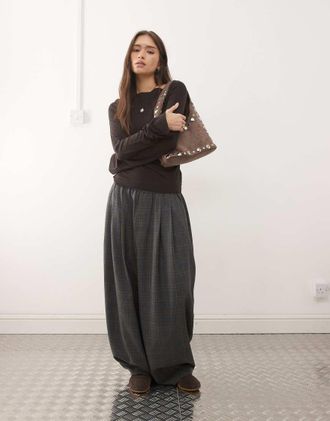 Collusion Grau karierte Hose mit XL-Ballonschnitt