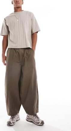 Cotton On Arlo - Weite Ballon-Leg-Hose in Schokobraun