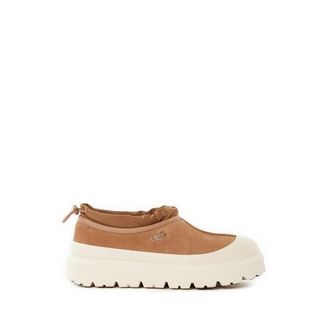 UGG Bottines en daim imperm&eacute;able