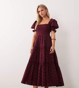 Miss Selfridge Robe longue en broderie anglaise &agrave; manches bouffantes - Figue-Violet