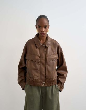 Topshop Kastige Bomberjacke aus Kunstleder in verwaschenem Braun mit Rei&szlig;verschluss-Brown