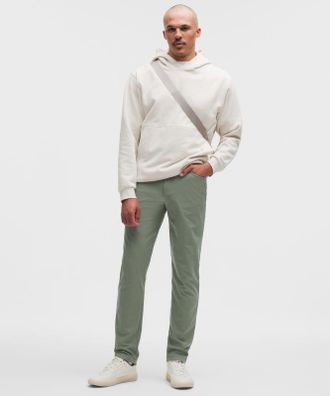 lululemon ABC Hose im Classic Fit mit 5 Taschen Warpstreme f&uuml;r M&auml;nner - 76 cm - Gr&ouml;&szlig;e 32 in Willow Leaf