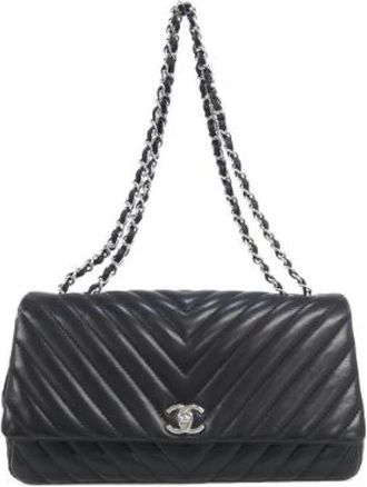 Chanel Sac port&eacute; &eacute;paule Pre-owned en cuir dagneau - Femme - Pre-owned - Noir - Taille: ONE Size