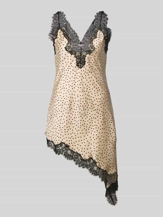 Mango Top aus Satin in asymmetrischer Form Modell SILVER