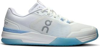 On THE ROGER Advantage Pro