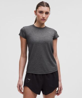 lululemon Mile Maker Run Crew Kurzarmshirt aus Grafik- für Frauen - Größe 2XS in Heathered Graphite Grey