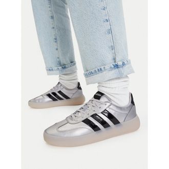 adidas Sneakers adidas Barreda Decode JR7224 Silberfarben