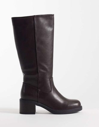 Glamorous Schlupf-Kniestiefel in Braun